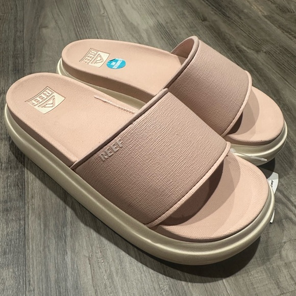 Reef | Shoes | Nwt Reef Pink Bondi Bay Size 7 | Poshmark